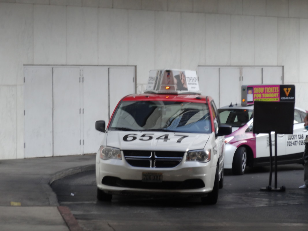 AA581便 ラスベガス-ロサンゼルス 移動 + 宿泊 編 - 気ままな飛行機人のプログ