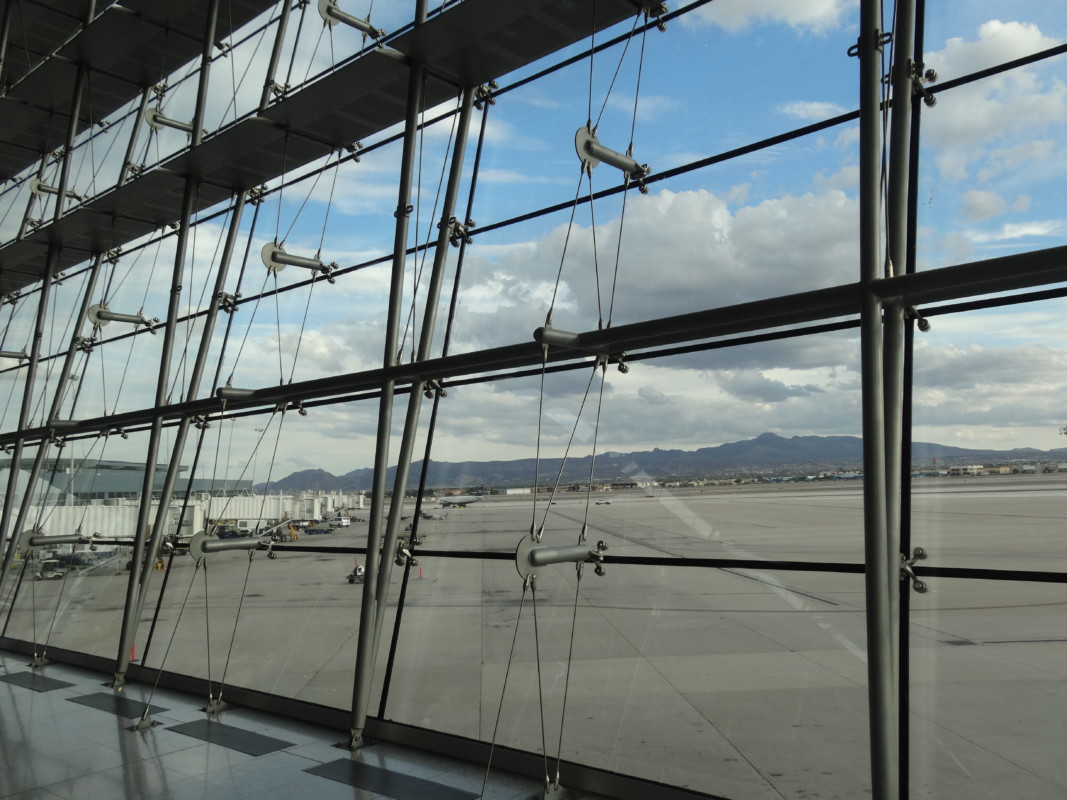 AA581便 ラスベガス-ロサンゼルス 移動 + 宿泊 編 - 気ままな飛行機人のプログ