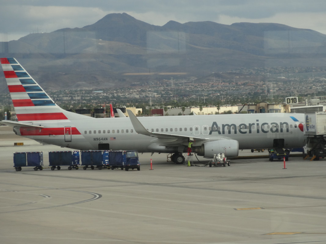 AA581便 ラスベガス-ロサンゼルス 移動 + 宿泊 編 - 気ままな飛行機人のプログ