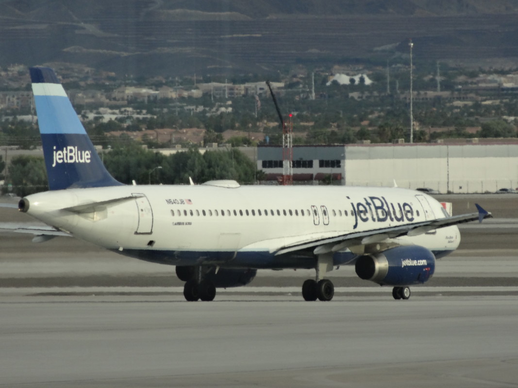 AA581便 ラスベガス-ロサンゼルス 移動 + 宿泊 編 - 気ままな飛行機人のプログ